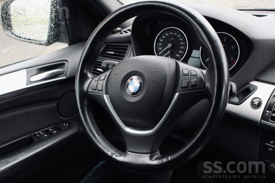 BMW X5 2010 Rīga, ar dzinēja tilpumu 3.00 L un nobraukumu 299 tūkst. km par 11500 €, foto 5 vietnē AUTOMOTO.COM.LV
