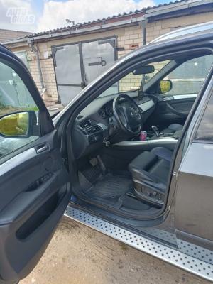 BMW X5 2010 Zarasai, ar dzinēja tilpumu 3.00 L un nobraukumu 293 tūkst. km par 10900 €, foto 14 vietnē AUTOMOTO.COM.LV