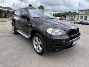 BMW X5 2010 in Siauliai, with an engine capacity of 3.00 L and mileage of 313 thousand km for 11000 €, photo 4 on AUTOMOTO.COM.LV
