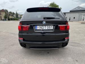 BMW X5 2010 in Siauliai, with an engine capacity of 3.00 L and mileage of 313 thousand km for 11000 €, photo 7 on AUTOMOTO.COM.LV