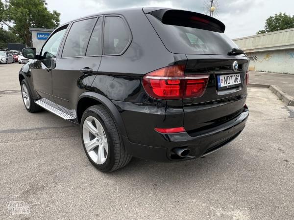 BMW X5 2010 in Siauliai, with an engine capacity of 3.00 L and mileage of 313 thousand km for 11000 €, photo 7 on AUTOMOTO.COM.LV
