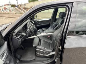 BMW X5 2010 in Siauliai, with an engine capacity of 3.00 L and mileage of 313 thousand km for 11000 €, photo 10 on AUTOMOTO.COM.LV
