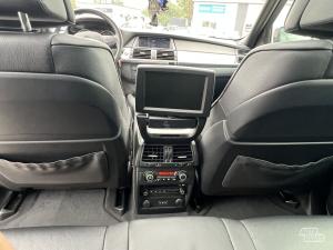 BMW X5 2010 in Siauliai, with an engine capacity of 3.00 L and mileage of 313 thousand km for 11000 €, photo 12 on AUTOMOTO.COM.LV