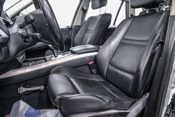 BMW X5 2010 in Kaunas, with an engine capacity of 3.00 L and mileage of 316 thousand km for 9990 €, photo 6 on AUTOMOTO.COM.LV