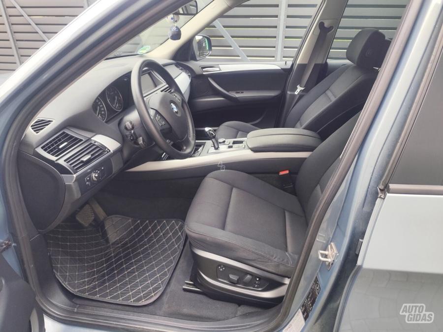 BMW X5 2010 in Klaipeda, with an engine capacity of 3.00 L and mileage of 315 thousand km for 6500 €, photo 17 on AUTOMOTO.COM.LV