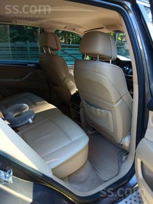 BMW X5 2010 in Riga, with an engine capacity of 3.00 L and mileage of 108 thousand km for 13131 €, photo 1 on AUTOMOTO.COM.LV