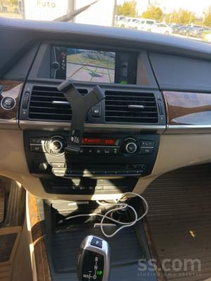 BMW X5 2010 in Riga, with an engine capacity of 3.00 L and mileage of 108 thousand km for 13131 €, photo 9 on AUTOMOTO.COM.LV