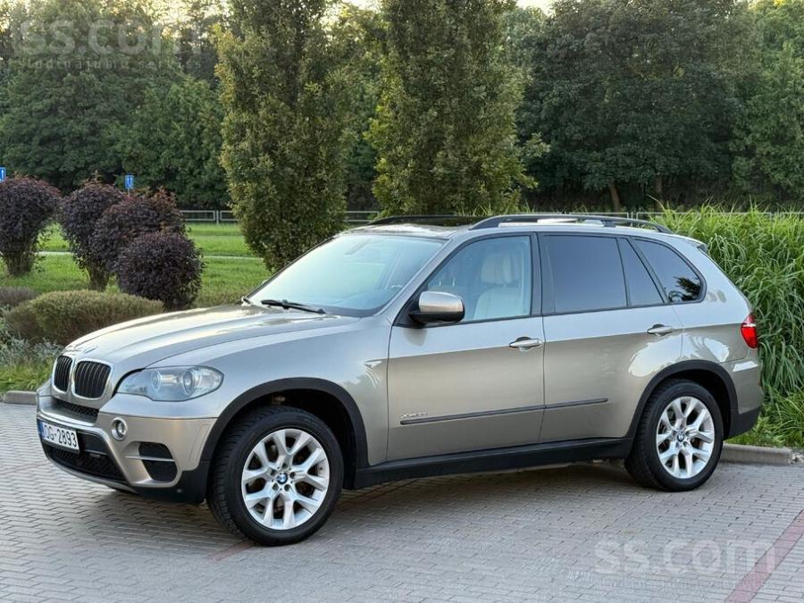 BMW X5 2011 in Riga, with an engine capacity of 3.00 L and mileage of 289 thousand km for 7990 €, photo 3 on AUTOMOTO.COM.LV
