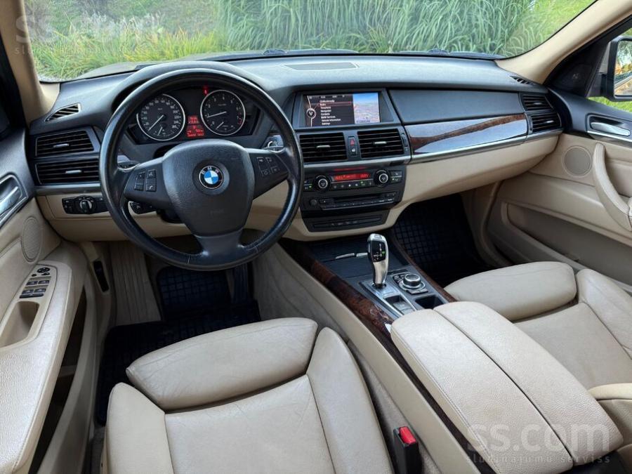 BMW X5 2011 in Riga, with an engine capacity of 3.00 L and mileage of 289 thousand km for 7990 €, photo 13 on AUTOMOTO.COM.LV