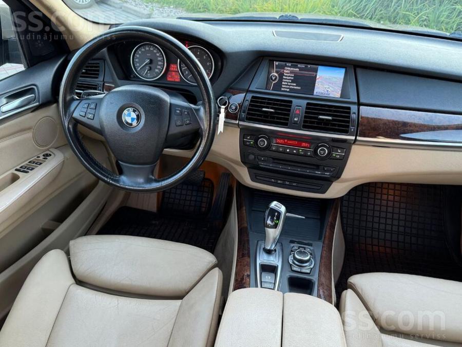 BMW X5 2011 in Riga, with an engine capacity of 3.00 L and mileage of 289 thousand km for 7990 €, photo 14 on AUTOMOTO.COM.LV