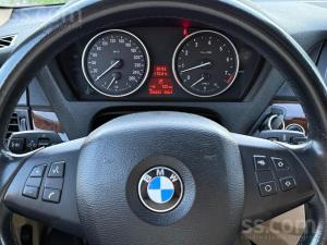 BMW X5 2011 in Riga, with an engine capacity of 3.00 L and mileage of 289 thousand km for 7990 €, photo 26 on AUTOMOTO.COM.LV