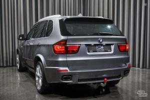 BMW X5 2011 in Marijampole, with an engine capacity of 3.00 L and mileage of 172 thousand km for 14750 €, photo 9 on AUTOMOTO.COM.LV