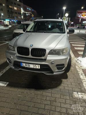 BMW X5 2011 Panevēža, ar dzinēja tilpumu 3.00 L un nobraukumu 230 tūkst. km par 7200 €, foto  vietnē AUTOMOTO.COM.LV