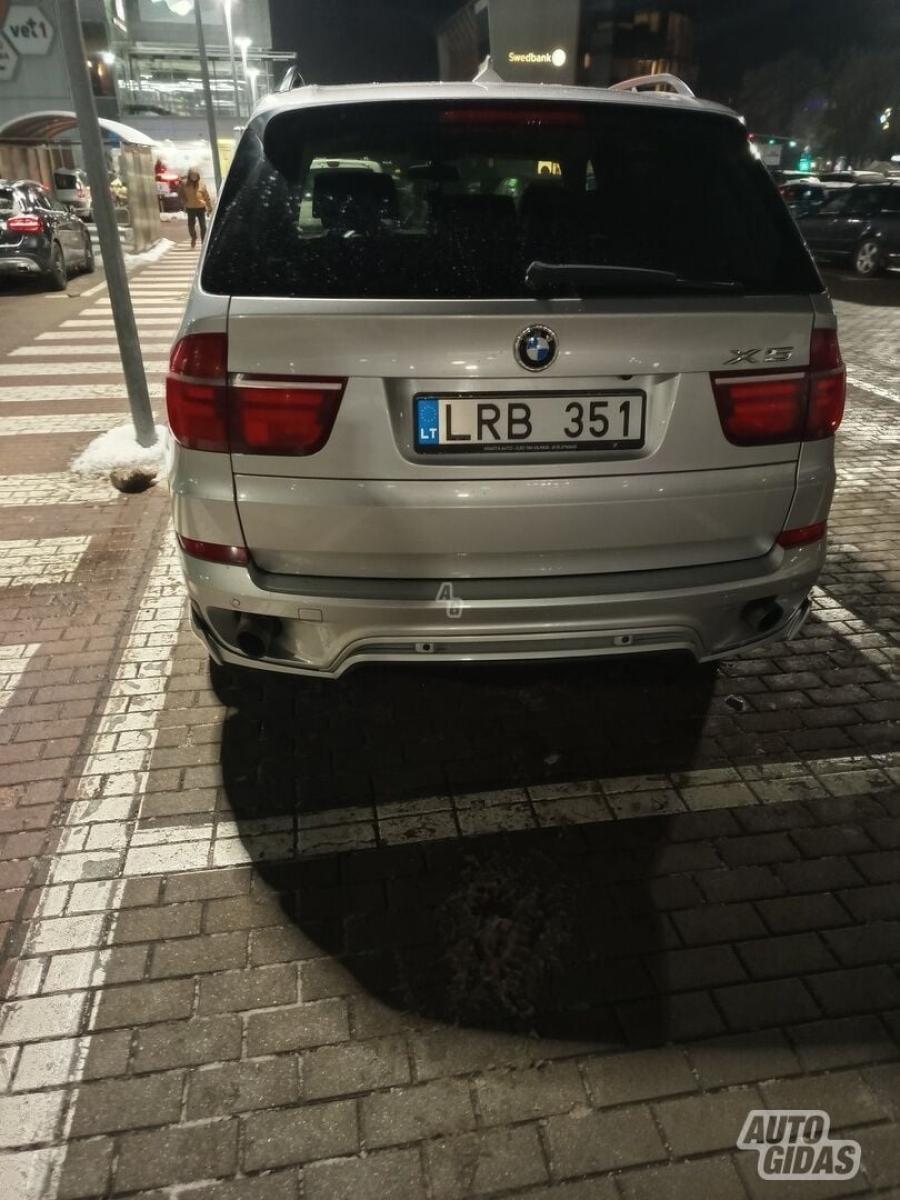 BMW X5 2011 Panevēža, ar dzinēja tilpumu 3.00 L un nobraukumu 230 tūkst. km par 7200 €, foto 2 vietnē AUTOMOTO.COM.LV