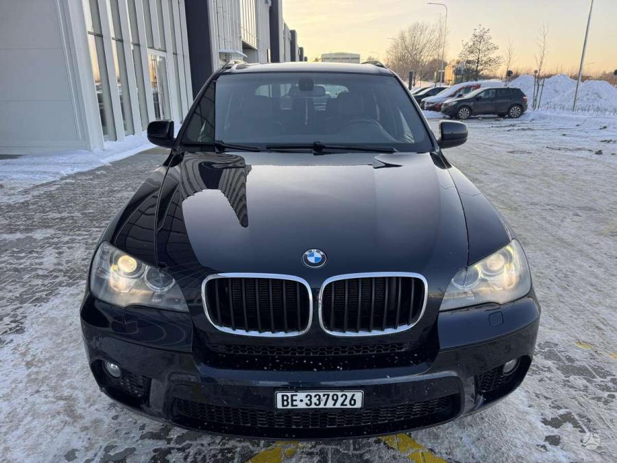 BMW X5 2011 Viļņa, ar dzinēja tilpumu 2.99 L un nobraukumu 250 tūkst. km par 9800 €, foto 2 vietnē AUTOMOTO.COM.LV