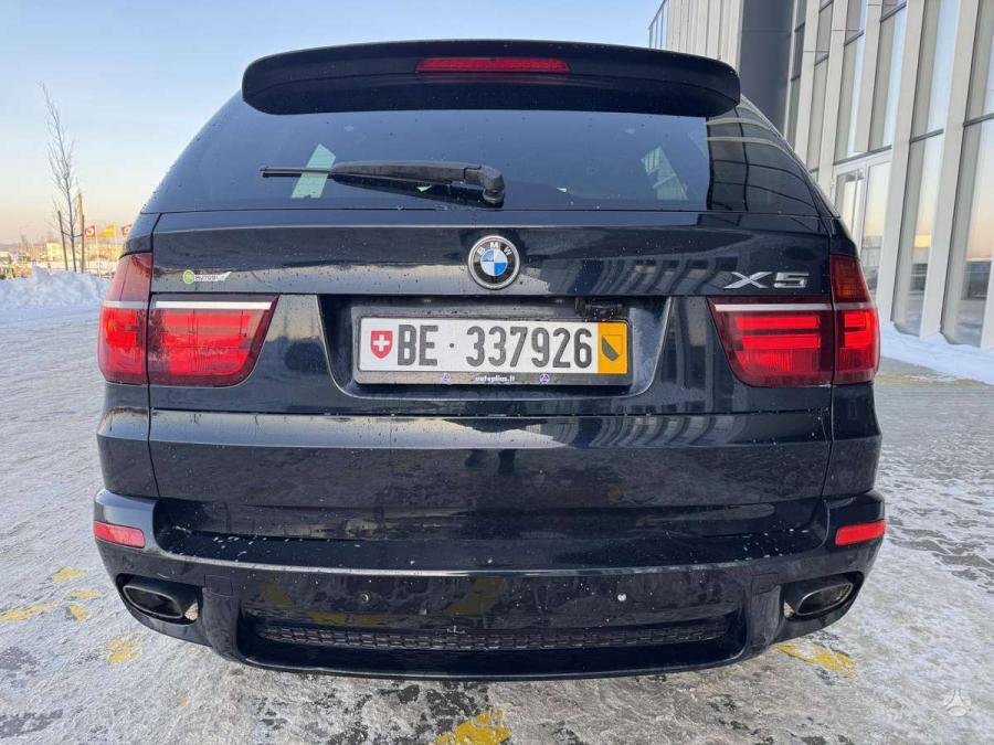 BMW X5 2011 Viļņa, ar dzinēja tilpumu 2.99 L un nobraukumu 250 tūkst. km par 9800 €, foto 6 vietnē AUTOMOTO.COM.LV