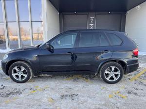 BMW X5 2011 in Vilnius, with an engine capacity of 2.99 L and mileage of 255 thousand km for 9750 €, photo 8 on AUTOMOTO.COM.LV