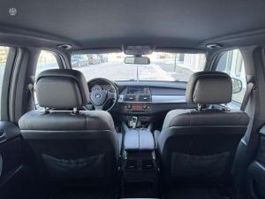 BMW X5 2011 in Vilnius, with an engine capacity of 2.99 L and mileage of 255 thousand km for 9750 €, photo 15 on AUTOMOTO.COM.LV