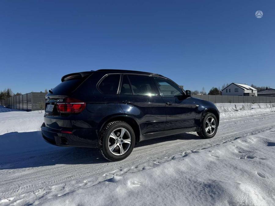BMW X5 2011 Viļņa, ar dzinēja tilpumu 2.99 L un nobraukumu 258 tūkst. km par 8800 €, foto 4 vietnē AUTOMOTO.COM.LV