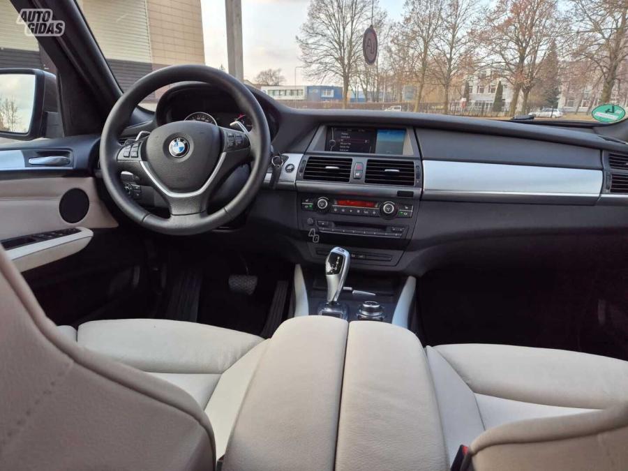 BMW X5 2011 in Panevezys, with an engine capacity of 3.00 L and mileage of 253 thousand km for 11500 €, photo 17 on AUTOMOTO.COM.LV