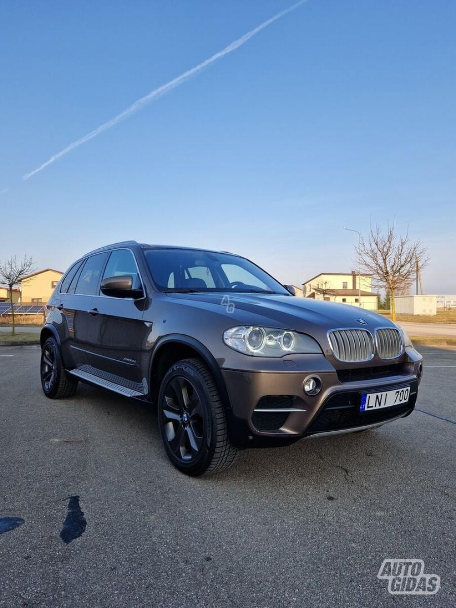 BMW X5 2011 in Kaunas, with an engine capacity of 3.00 L and mileage of 248 thousand km for 11200 €, photo 4 on AUTOMOTO.COM.LV