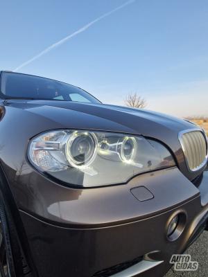 BMW X5 2011 in Kaunas, with an engine capacity of 3.00 L and mileage of 248 thousand km for 11200 €, photo 13 on AUTOMOTO.COM.LV