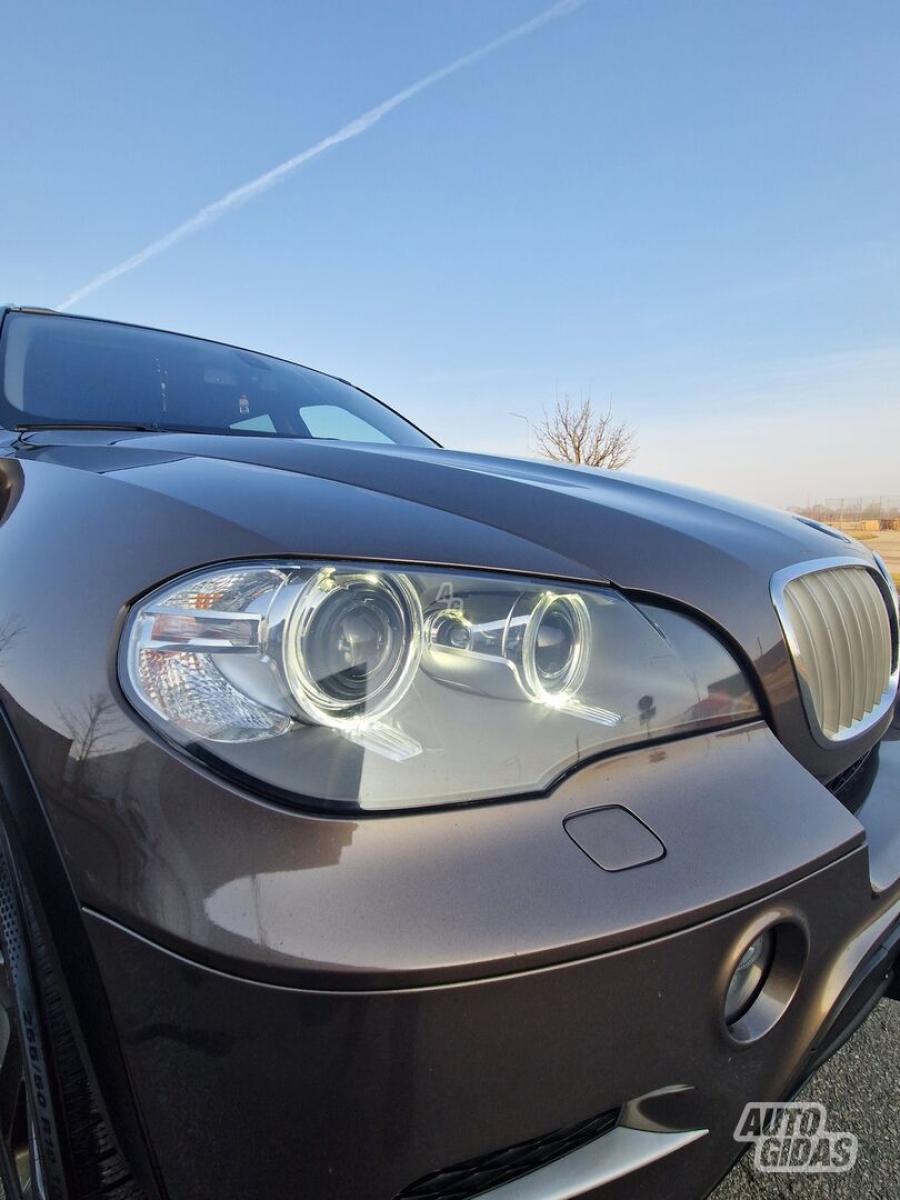 BMW X5 2011 in Kaunas, with an engine capacity of 3.00 L and mileage of 248 thousand km for 11200 €, photo 13 on AUTOMOTO.COM.LV