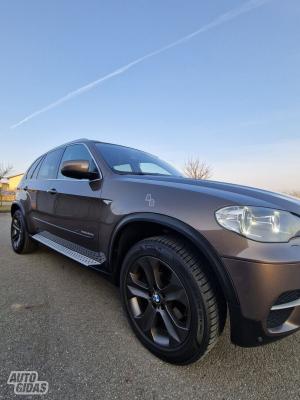 BMW X5 2011 in Kaunas, with an engine capacity of 3.00 L and mileage of 248 thousand km for 11200 €, photo 16 on AUTOMOTO.COM.LV