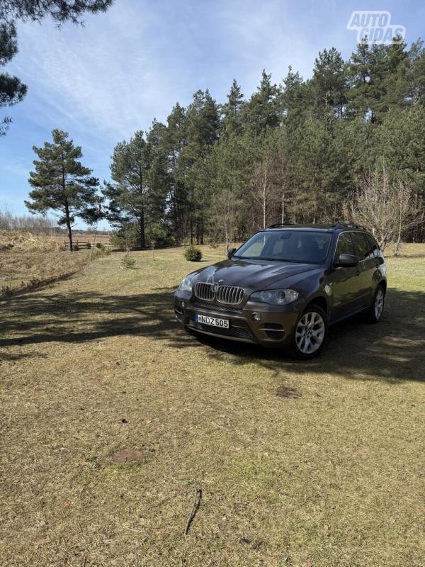 BMW X5 2011 Viļņa, ar dzinēja tilpumu 3.00 L un nobraukumu 170 tūkst. km par 9500 €, foto 1 vietnē AUTOMOTO.COM.LV