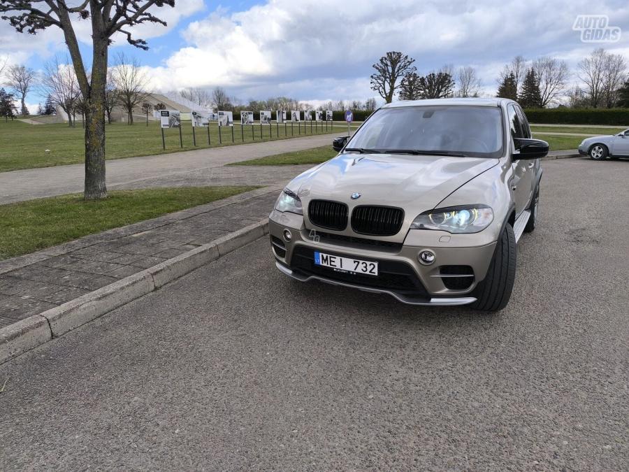 BMW X5 2011 Kauņa, ar dzinēja tilpumu 3.50 L un nobraukumu 286 tūkst. km par 12600 €, foto 1 vietnē AUTOMOTO.COM.LV