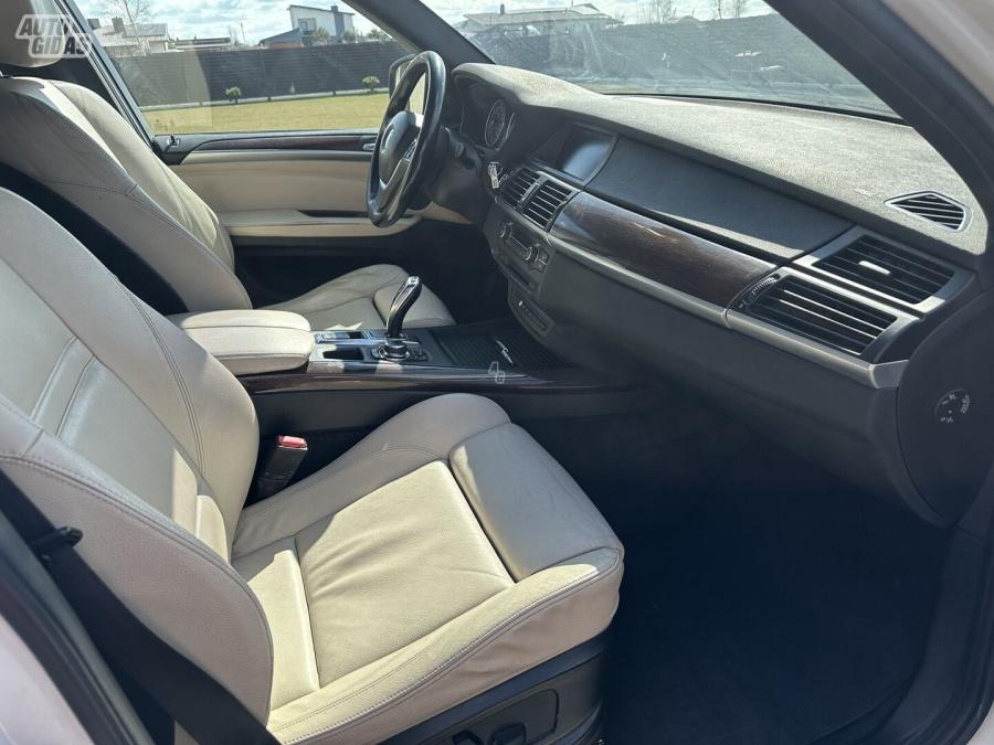BMW X5 2011 Šauļi, ar dzinēja tilpumu 3.00 L un nobraukumu 318 tūkst. km par 10900 €, foto 6 vietnē AUTOMOTO.COM.LV