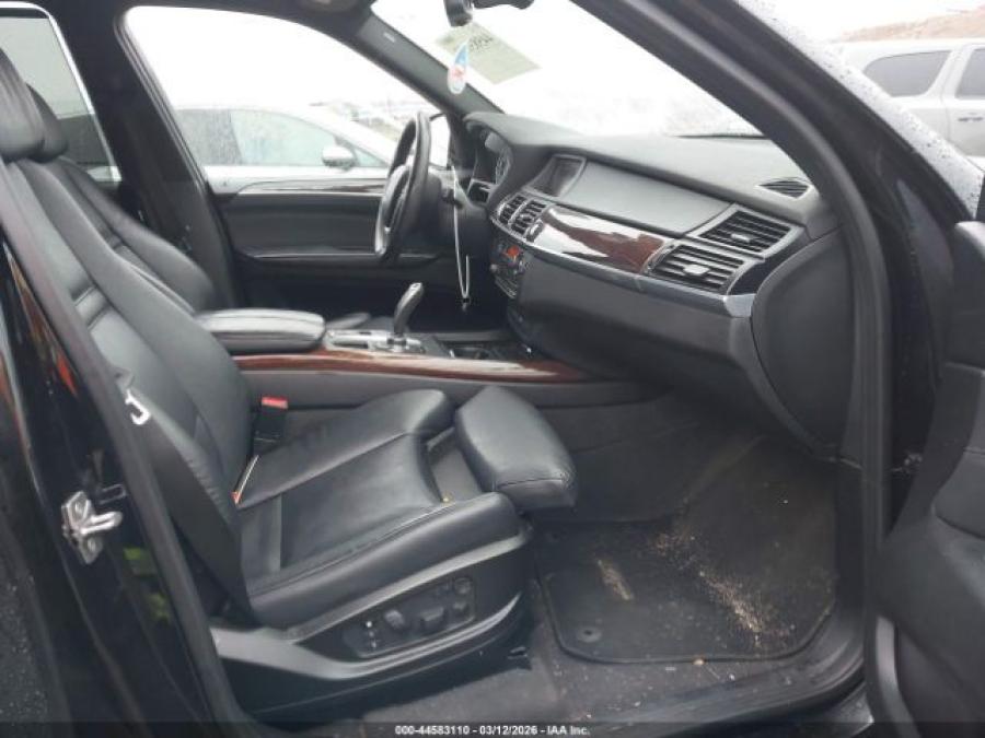 BMW X5 2011 in Klaipeda, with an engine capacity of 0.00 L and mileage of 0 thousand km for 1500 €, photo 6 on AUTOMOTO.COM.LV