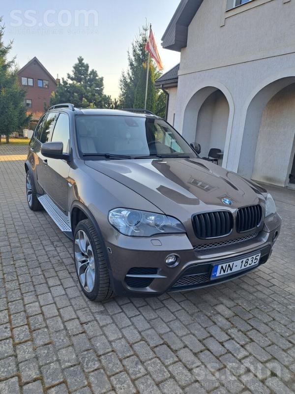 BMW X5 2011 Rīga, ar dzinēja tilpumu 3.00 L un nobraukumu 239 tūkst. km par 13000 €, foto 1 vietnē AUTOMOTO.COM.LV