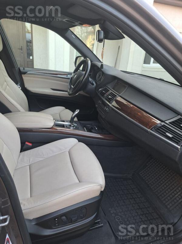 BMW X5 2011 Rīga, ar dzinēja tilpumu 3.00 L un nobraukumu 239 tūkst. km par 13000 €, foto 6 vietnē AUTOMOTO.COM.LV
