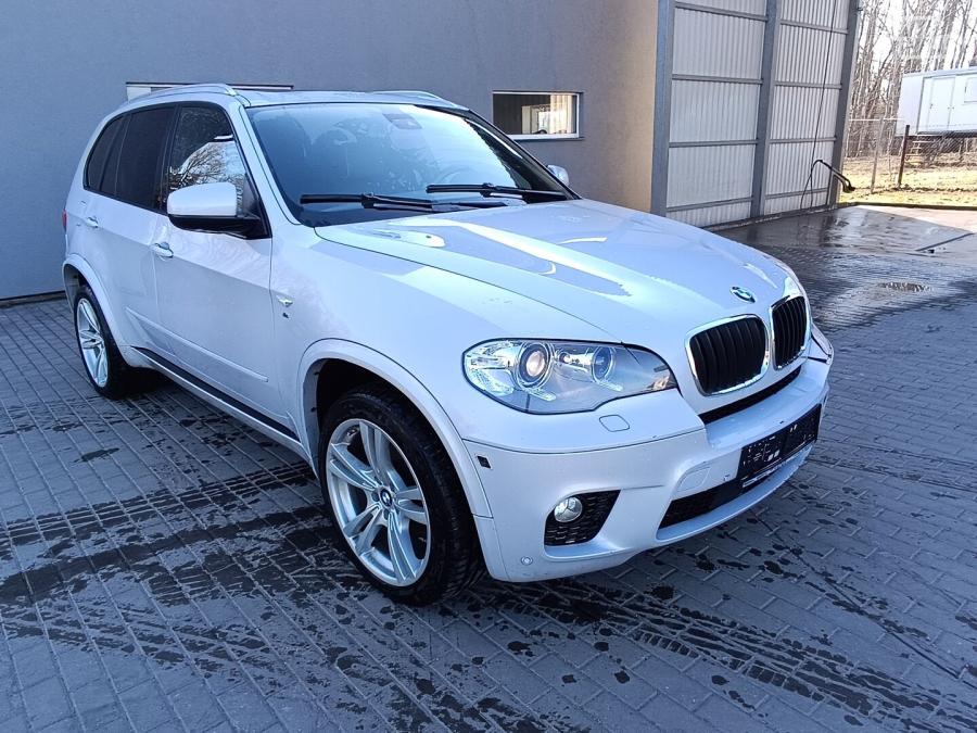 BMW X5 2011 Marijampole, ar dzinēja tilpumu 3.00 L un nobraukumu 215 tūkst. km par 10000 €, foto 1 vietnē AUTOMOTO.COM.LV