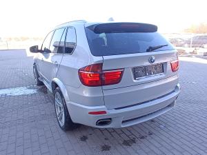 BMW X5 2011 Marijampole, ar dzinēja tilpumu 3.00 L un nobraukumu 215 tūkst. km par 10000 €, foto 5 vietnē AUTOMOTO.COM.LV