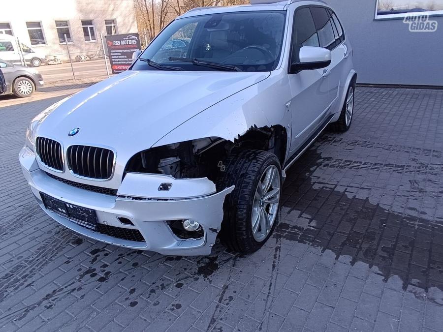 BMW X5 2011 Marijampole, ar dzinēja tilpumu 3.00 L un nobraukumu 215 tūkst. km par 10000 €, foto 7 vietnē AUTOMOTO.COM.LV