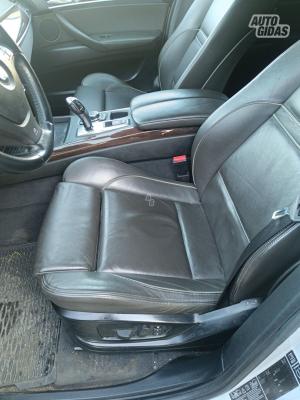 BMW X5 2011 Marijampole, ar dzinēja tilpumu 3.00 L un nobraukumu 215 tūkst. km par 10000 €, foto 8 vietnē AUTOMOTO.COM.LV