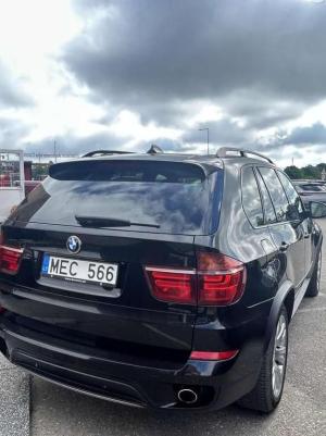 BMW X5 2011 Viļņa, ar dzinēja tilpumu 2.99 L un nobraukumu 350 tūkst. km par 9300 €, foto 5 vietnē AUTOMOTO.COM.LV