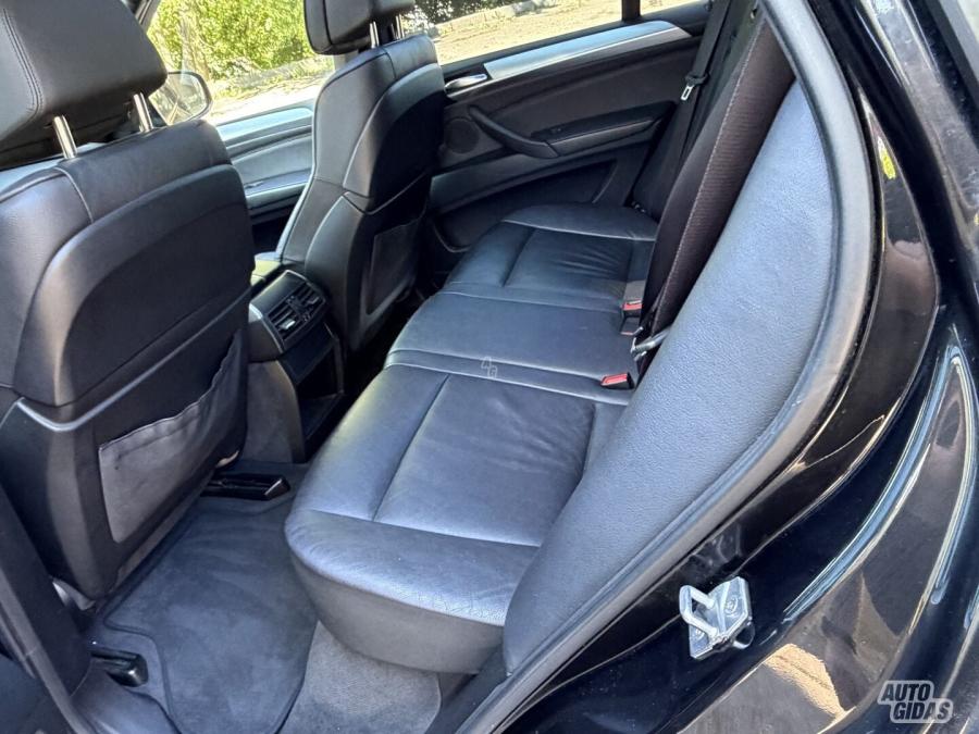 BMW X5 2011 Telšiai, ar dzinēja tilpumu 3.00 L un nobraukumu 330 tūkst. km par 10800 €, foto 16 vietnē AUTOMOTO.COM.LV