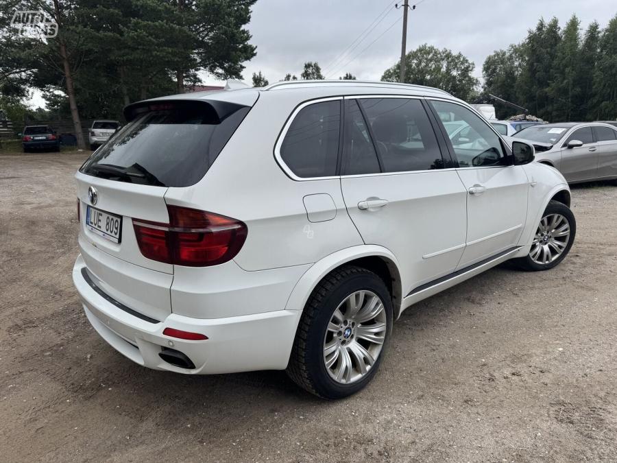BMW X5 2011 Klaipėda, ar dzinēja tilpumu 3.00 L un nobraukumu 395 tūkst. km par 5300 €, foto 6 vietnē AUTOMOTO.COM.LV