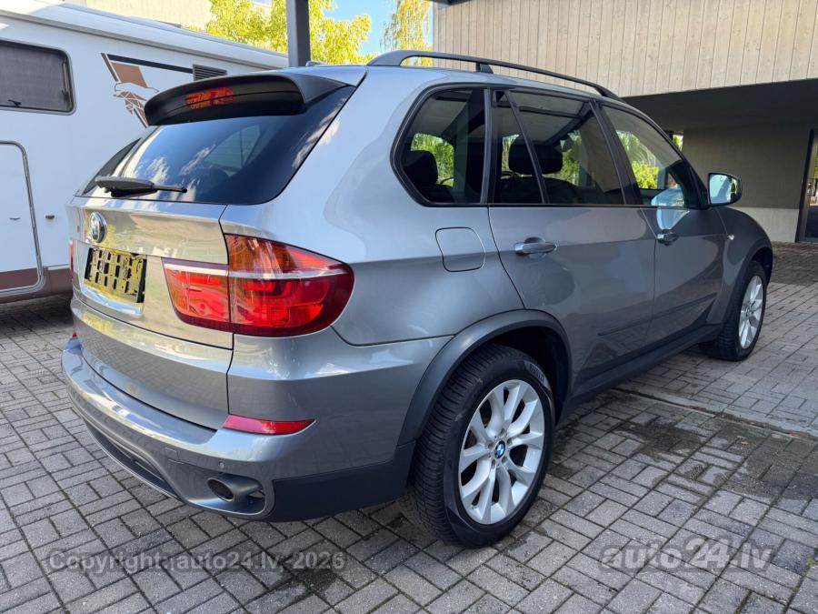 BMW X5 2011 Tartu, ar dzinēja tilpumu 3.00 L un nobraukumu 283 tūkst. km par 12999 €, foto 3 vietnē AUTOMOTO.COM.LV