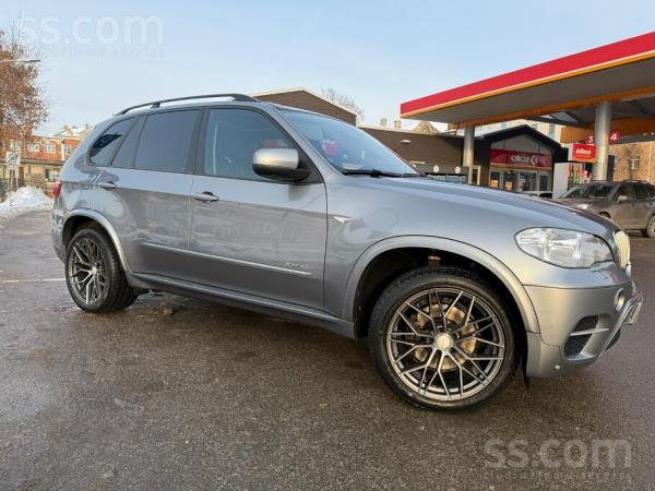 BMW X5 2012 Rīga, ar dzinēja tilpumu 3.00 L un nobraukumu 272 tūkst. km par 15500 €, foto 4 vietnē AUTOMOTO.COM.LV