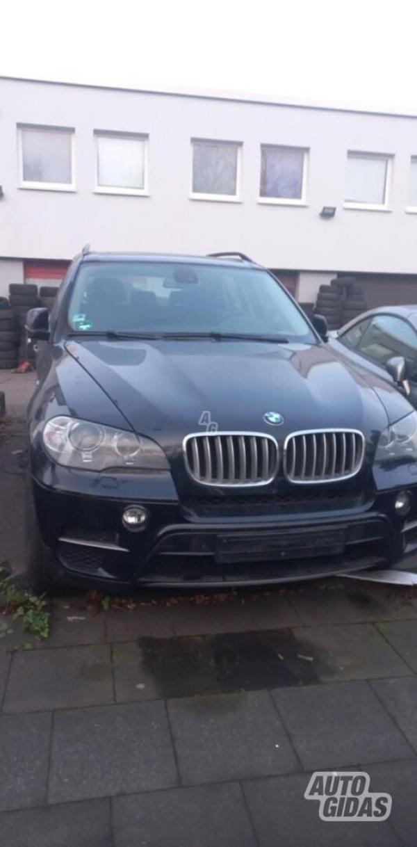 BMW X5 2012 Utena, ar dzinēja tilpumu 3.00 L un nobraukumu 210 tūkst. km par 11900 €, foto 1 vietnē AUTOMOTO.COM.LV