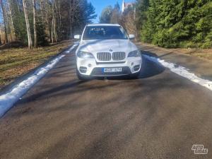 BMW X5 2012 in Kelme, with an engine capacity of 2.90 L and mileage of 270 thousand km for 10500 €, photo 4 on AUTOMOTO.COM.LV