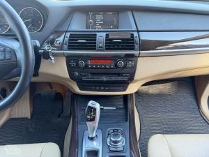 BMW X5 2012 in Utena, with an engine capacity of 3.00 L and mileage of 197 thousand km for 11200 €, photo 18 on AUTOMOTO.COM.LV