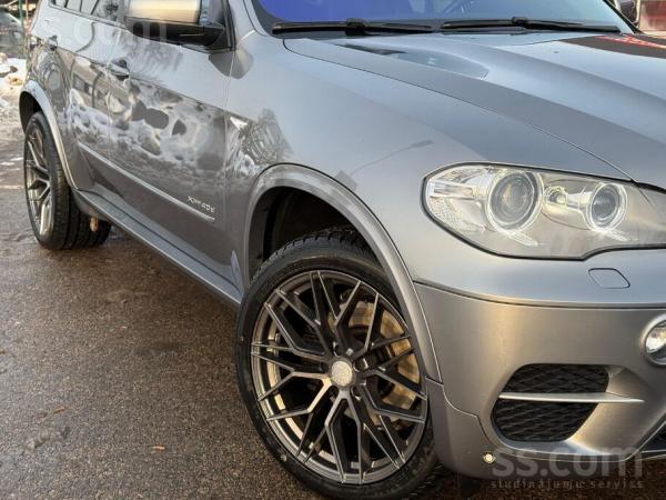 BMW X5 2012 Rīga, ar dzinēja tilpumu 3.00 L un nobraukumu 273 tūkst. km par 13500 €, foto 3 vietnē AUTOMOTO.COM.LV
