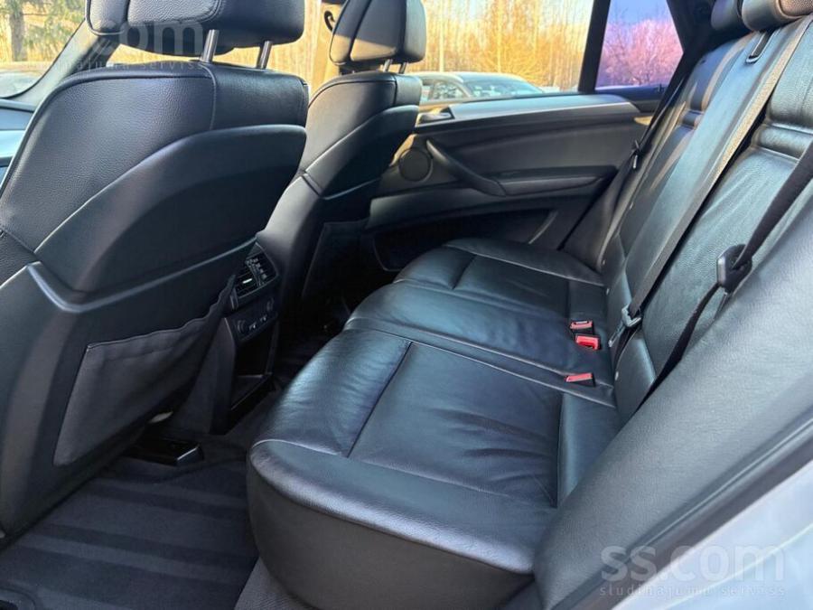 BMW X5 2012 Kuldīga, ar dzinēja tilpumu 3.00 L un nobraukumu 285 tūkst. km par 12390 €, foto 11 vietnē AUTOMOTO.COM.LV