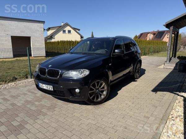 BMW X5 2012 in Riga, with an engine capacity of 3.00 L and mileage of 281 thousand km for 13300 €, photo 4 on AUTOMOTO.COM.LV