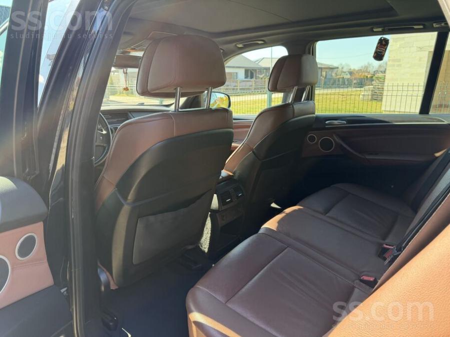 BMW X5 2012 Rīga, ar dzinēja tilpumu 3.00 L un nobraukumu 281 tūkst. km par 13300 €, foto 8 vietnē AUTOMOTO.COM.LV